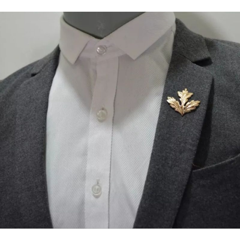 European style maple leaf brooch shirt collar corner clip, men's suits ...