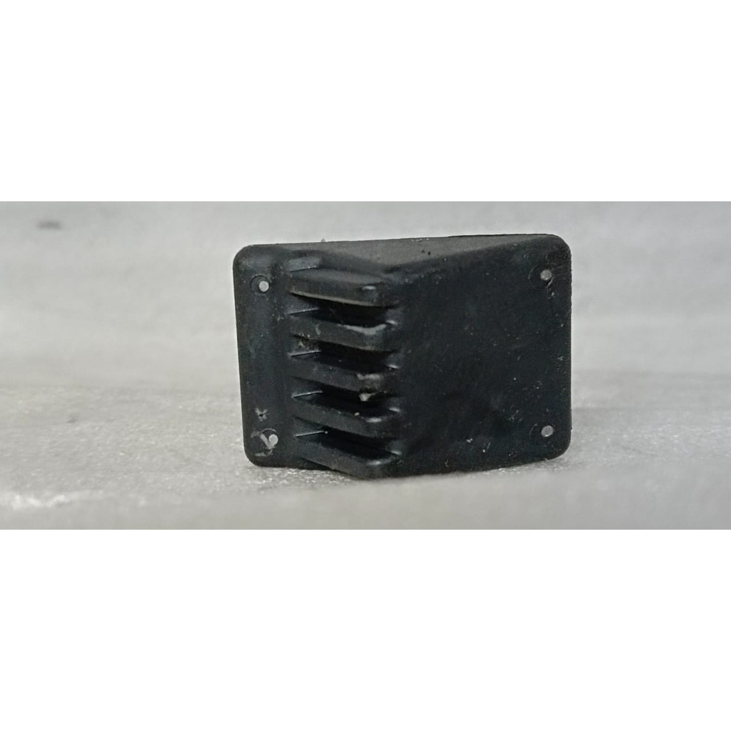 MERCEDES-BENZ W210 OLD MODLE REAR BOOT RUBBER STOP (ORIGINAL) | Shopee ...