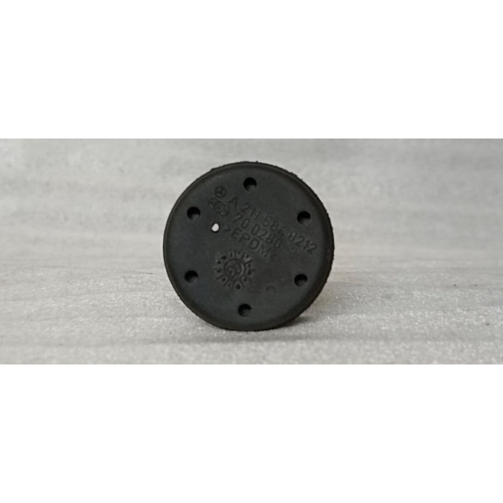 MERCEDES-BENZ W211 FRONT RADIATOR RUBBER BOTTOM BUSHING CROMMET ...