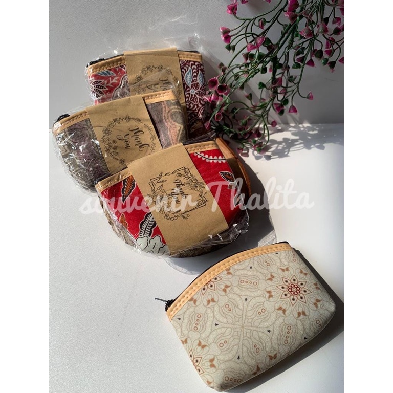 Contains 100 pcs 11x8cm batik wallet souvenirs, box wallet wedding ...