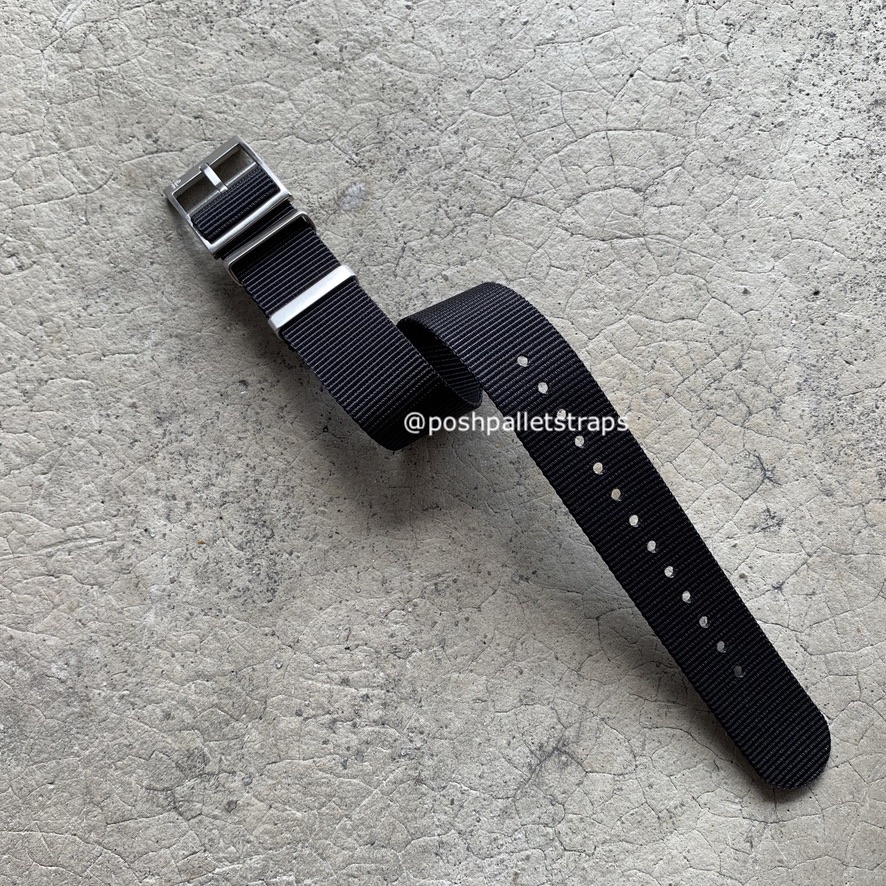 Classic Tubular NATO Strap Black Single Pass [FREE GIFT] | Shopee Malaysia