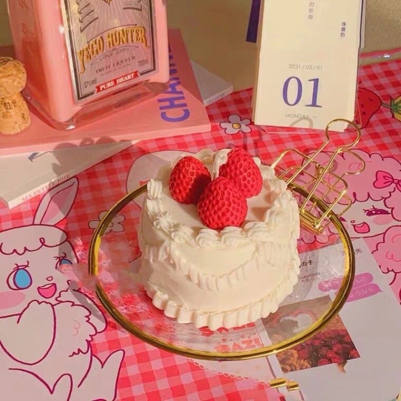 Sweet strawberry Cake Scented Candle Girl birthday candle bedroom ...