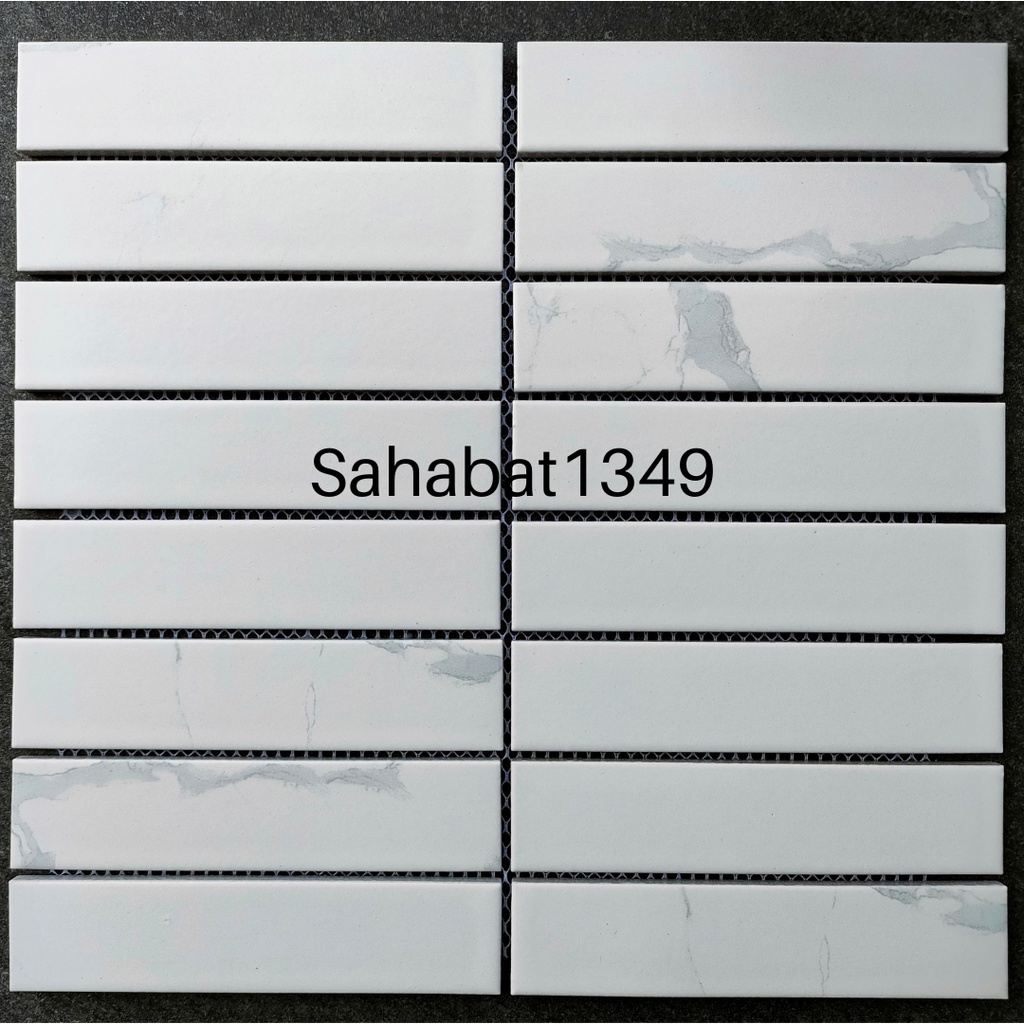 PUTIH Mosaic Singres Type P32M01 White Calacatta Matte - White Stripe ...