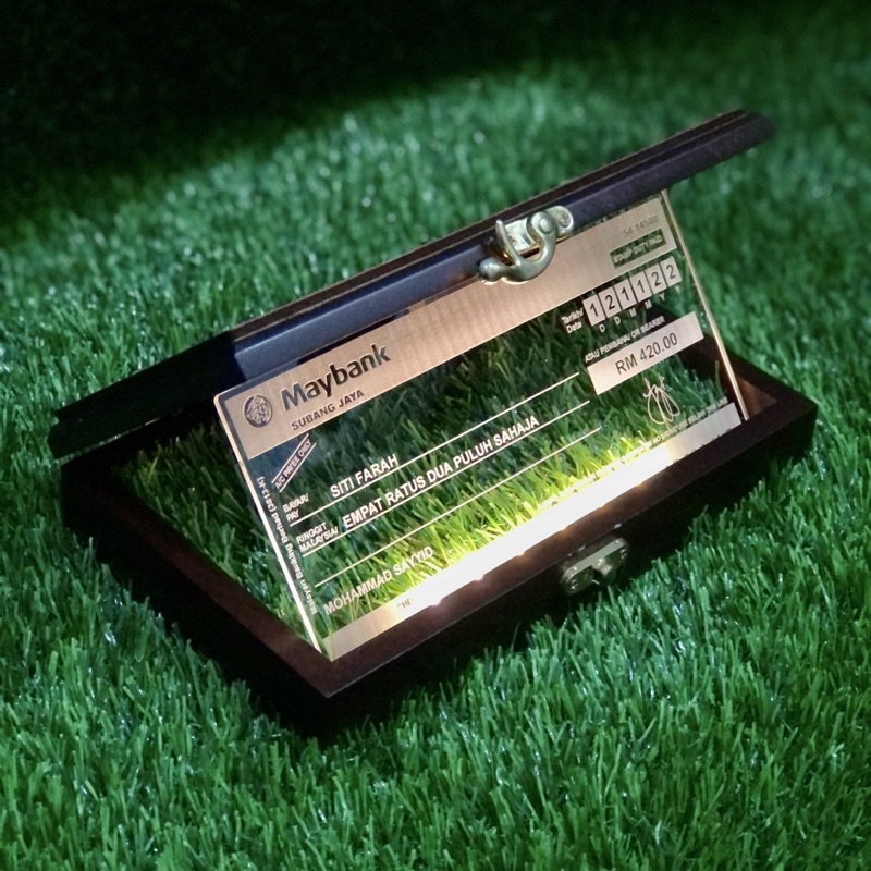 Akrilik mock-up cheque untuk hantaran perkahwinan | Shopee Malaysia