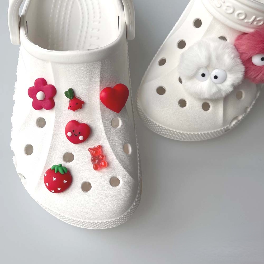 [Charming Deco] Red set Button Shoe Cute Croc Charms decorations ...