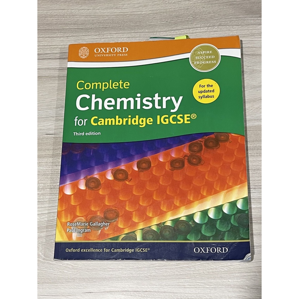 Cambridge CAIE IGCSE Complete Chemistry: Student Book (Third edition ...