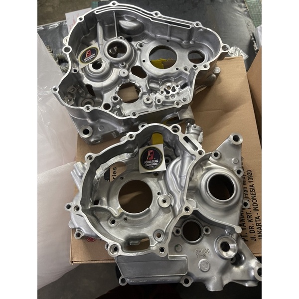 Crankcase Engine / Casing Engin Tengah Y15ZR Ysuku V1/V2 Original HLY 2PV B17 | Shopee Malaysia