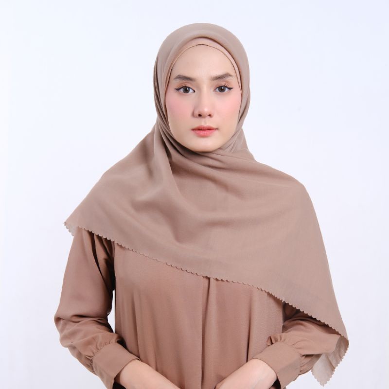 Paris Cotton Lc Keisha Sana Shamora - Hijab Jilbab Polos Segi Empat Paris Cotton Premium Laser ...