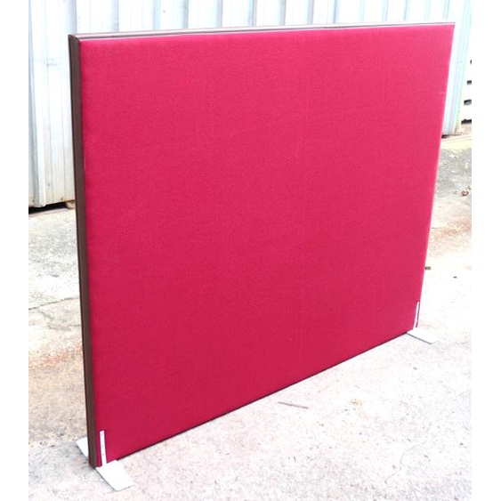 Free standing partition with protective rubber edging size 150cm H x ...