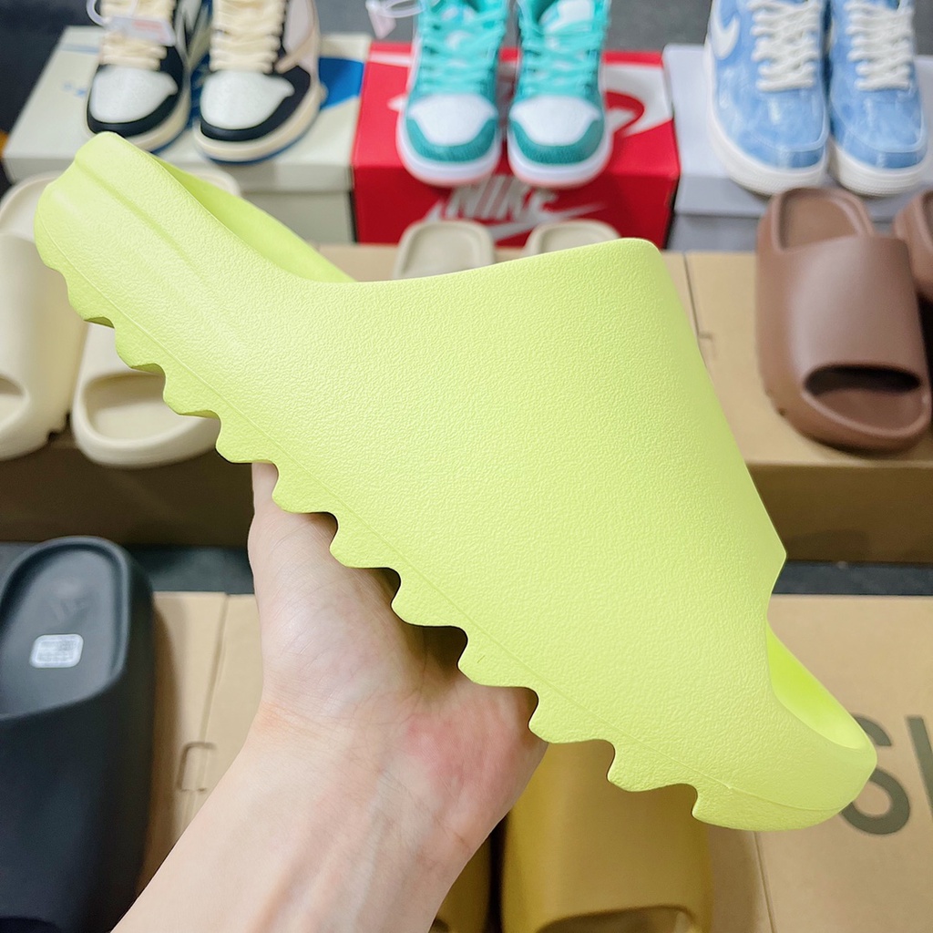 Ad Yzy Slide Outdoor Style Beach Slippers Fluorescent Green GZ5551 ...
