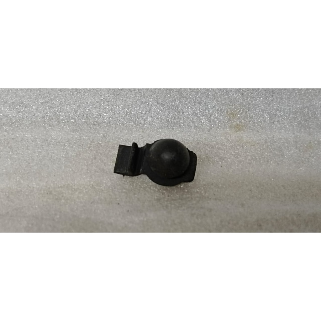 MERCEDES-BENZ W124 ROOF PIL RUBBER BUFFER (ORIGINAL) | Shopee Malaysia