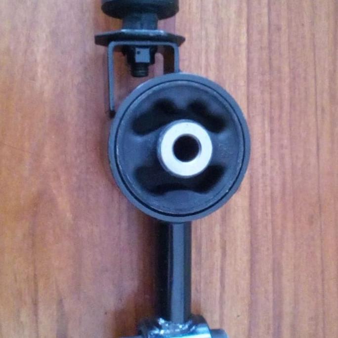 Torque rod engine mounting Right Top Grand Livina 1800cc latio | Shopee ...
