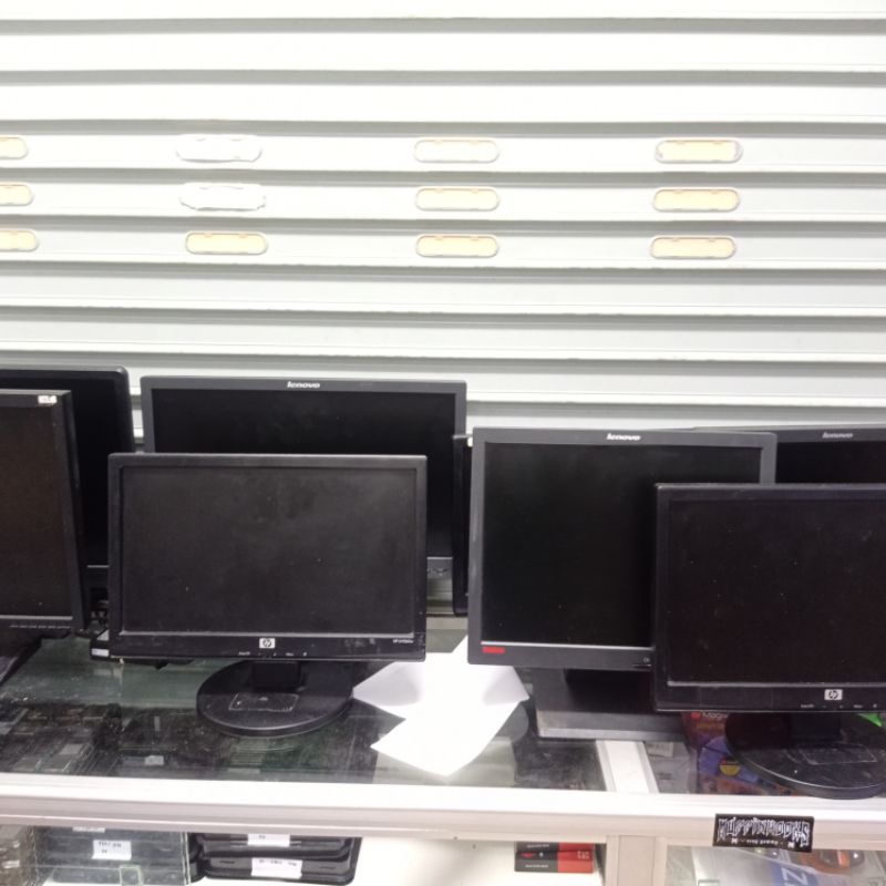 Lcd Monitor 15 in wide/normal box | Shopee Malaysia