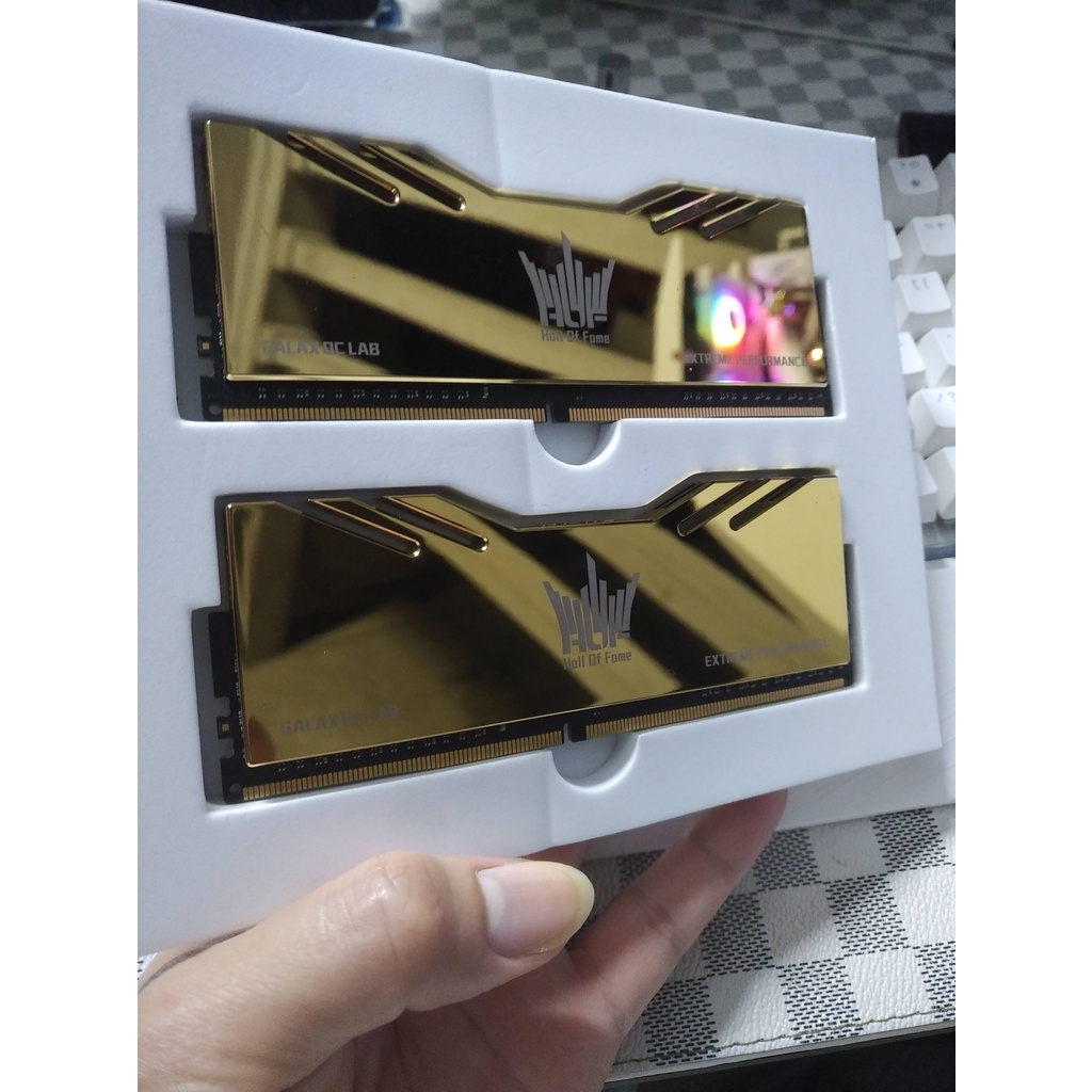 Ram GALAX HALL OF LAB XTREME GOLD EDITION DDR4 4400Mhz C18 16GB (8x2) B ...