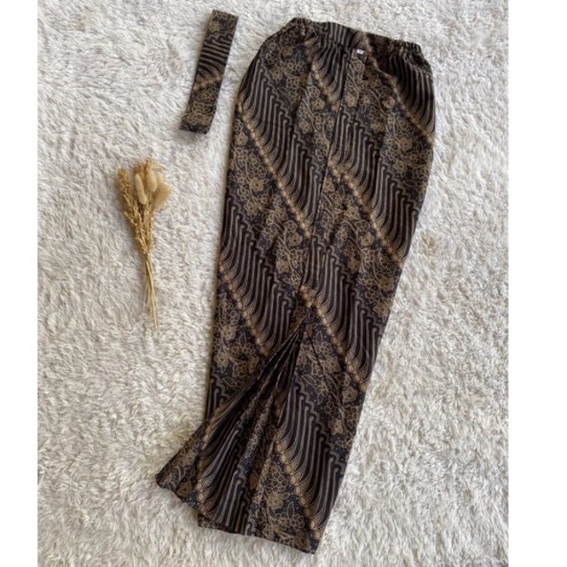 Wiron/Wiru Batik Skirt | Batik Jarik | Kamen Becomes Wiron | Shopee ...