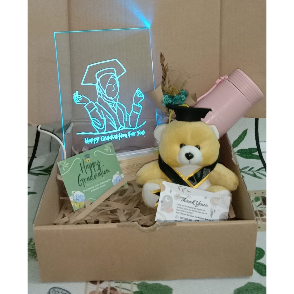 Graduation Hampers/Save Package Hampers/Graduation Gift Hampers ...
