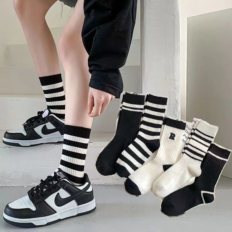 Unisex casual socks black and white vertical stripe socks Female's ...