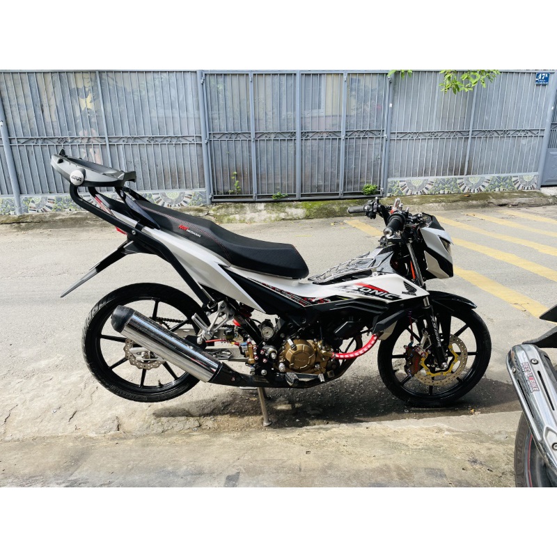 Baga Port Givi Hrv Sonic 150 Car Side Model From Rai fi | Shopee Malaysia