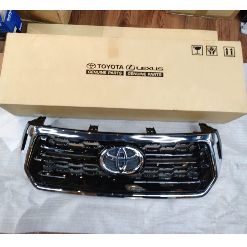 TOYOTA HILUX REVO FACELIFT (2018 - 2019) FRONT GRILLE / SARONG GRILL ...