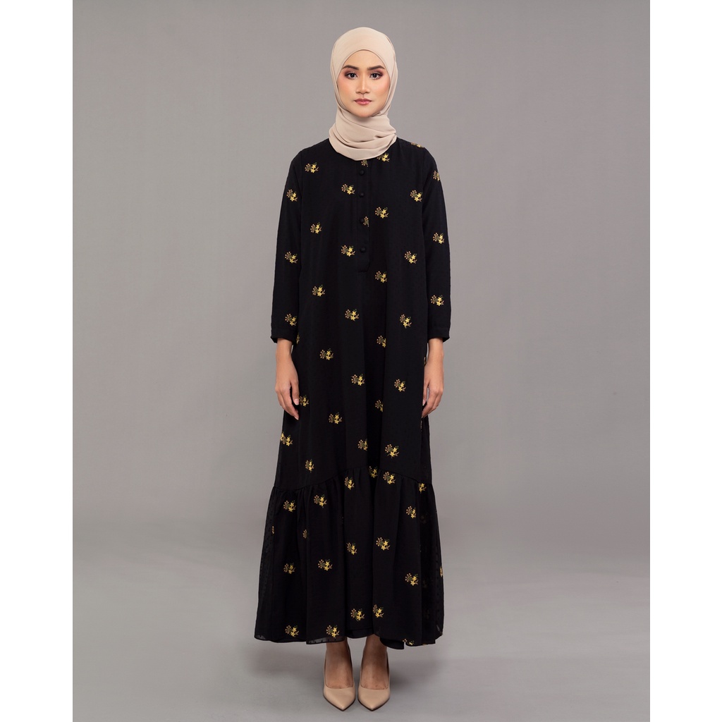 Katty Floral Embroidery Chiffon Long Dress in Black/ Gaun Hitam Panjang ...
