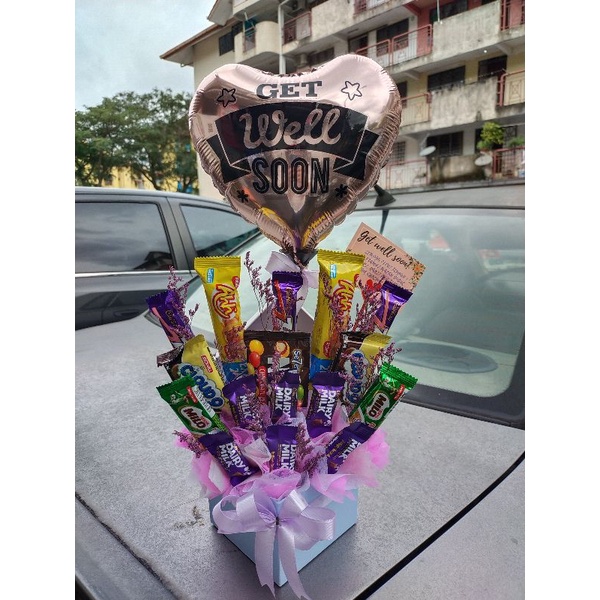 bouquet chocolate bajet box | Shopee Malaysia