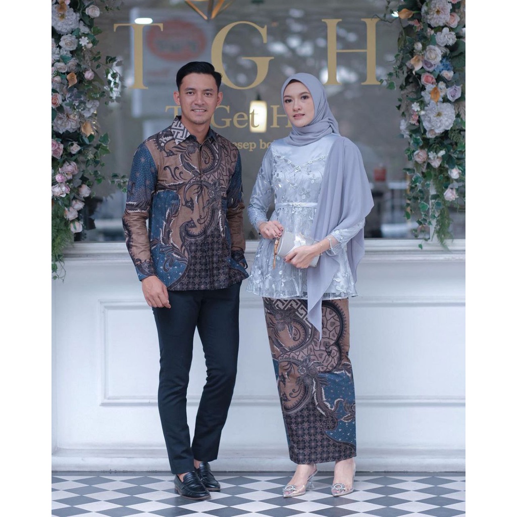 Batik Couple Kebaya Modern Kebaya Fiance Application For The Latest ...