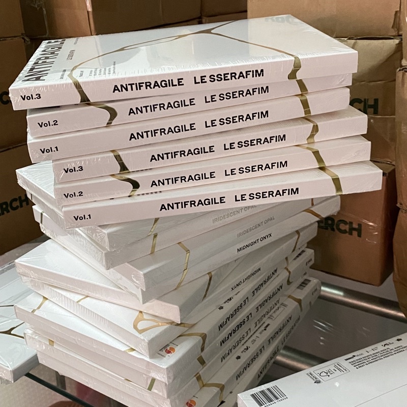 lesserafim album postage | Shopee Malaysia