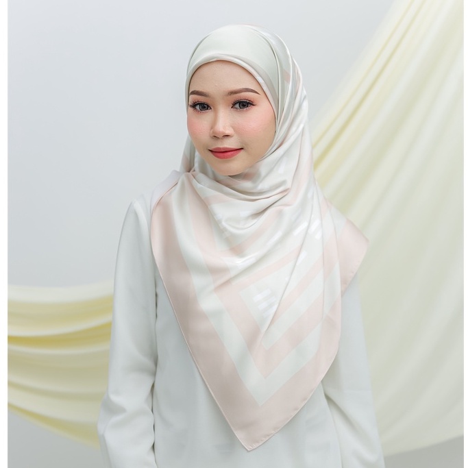 ZEFA Premium Tudung Bawal Satin Silk Printed Hijab Corak Bidang 45 ...