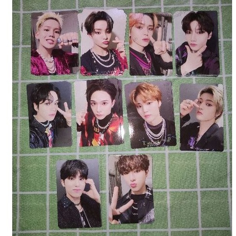 TREASURE TSS: CHAPTER TWO PHOTOBOOK SELFIE PHOTOCARD LIGHT GREEN ...