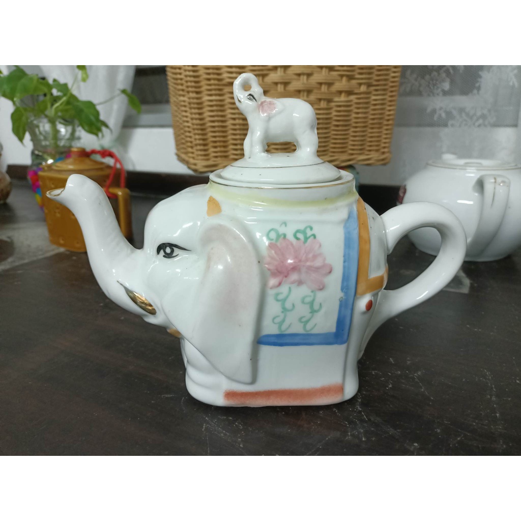 BARANG LAMA PORCELAIN TEA POT TINGGI 6 INCH | Shopee Malaysia
