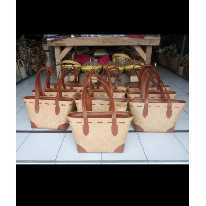 BRAIDED PANDAN WOVEN BAG / Women's Tote Bag | Shopee Malaysia
