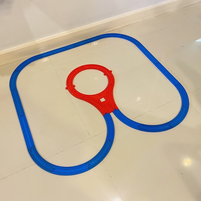 Train Track Set With Dividers Back Tomy Car In Good Condition(Not ...