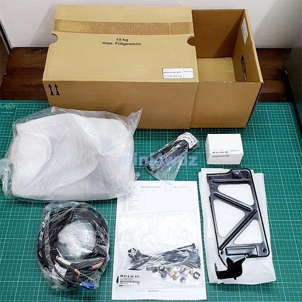 100% Original BMW F10 Reverse Camera Retrofit Kit (for F10, F10 LCI, M5 ...