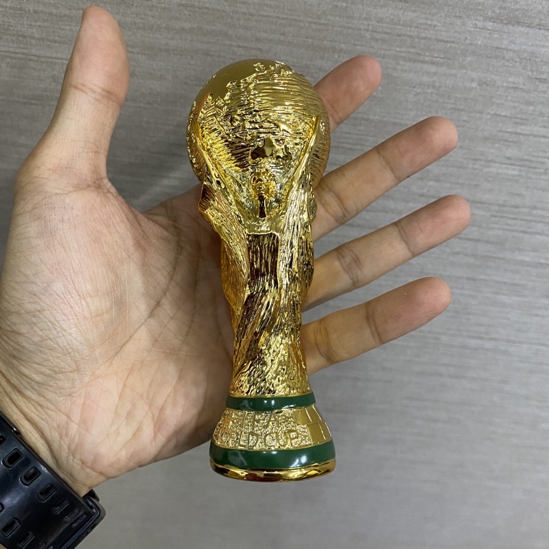 REPLIKA 14cm World Cup Trophy Replica Miniature / World Cup Trophy ...