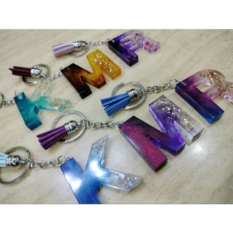 Resin Art Alphabet Keychain / Rantai Kunci Huruf READY STOCK | Shopee ...