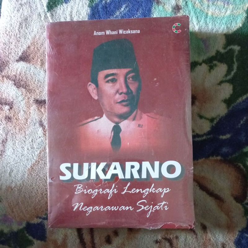Sukarno BIOGRAPHY BOOK COMPLETE BIOGRAPHY STATEWAN SEJATI | Shopee Malaysia
