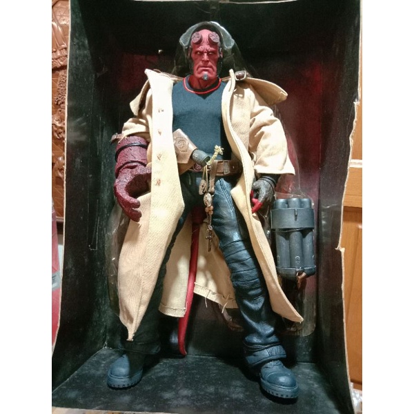 Mezco Hellboy II - The Golden Army - 18 inches Deluxe Figure | Shopee ...