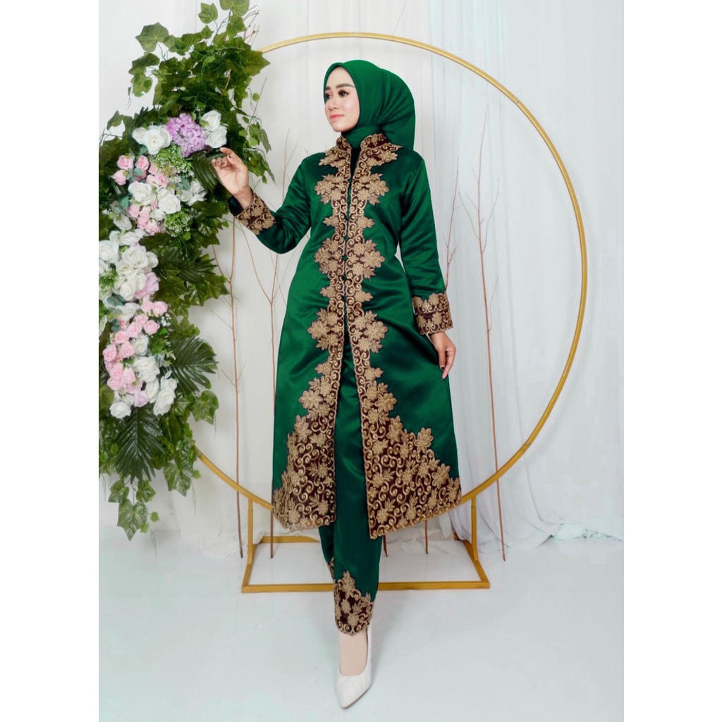 Melanie Embroidery Kebaya Suit Malay Kebaya Friendly Modern Kebaya