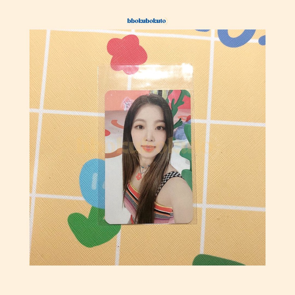 Rocket PUNCH PHOTOCARD - YEONHEE BLUE PUNCH MAKESTAR | Shopee Malaysia