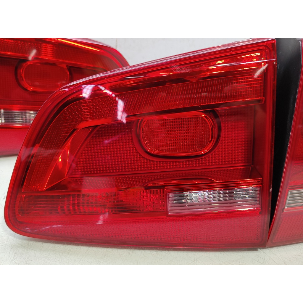 NFL FACELIFT Original Volkswagen Touran 1T 2009-2014 Rear Tail Lights ...