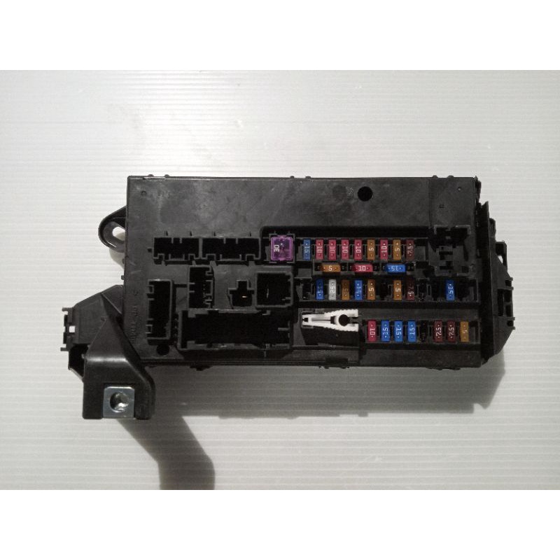 Perodua Bezza Fuse Box 89600-BZC90 (Z-Z) | Shopee Malaysia