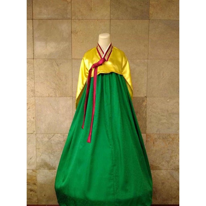Hanbok traditional clothes / traditional Korean hambok hanbook handbok ...