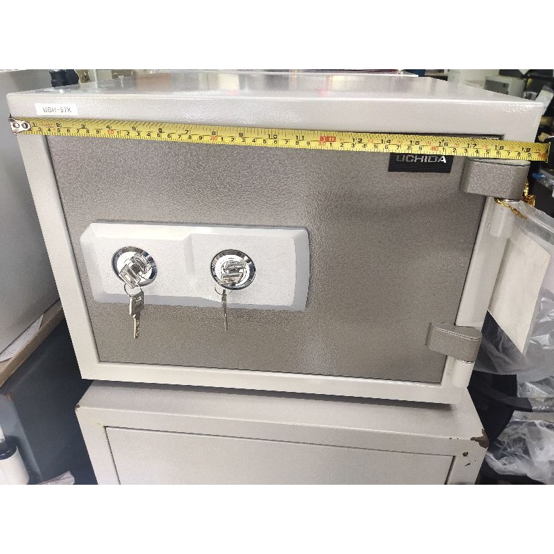 Peti besi keselamatan UBH-57K 57KG JAPAN / safe box double key lock ...