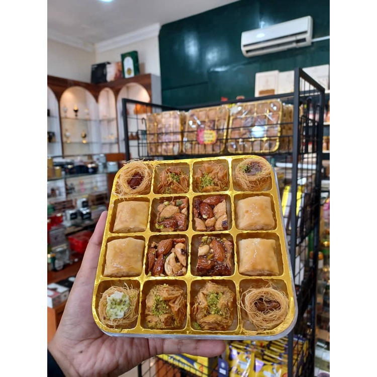 Almadinah Arabian Corner | Syrian Baklava Classic | Mix | Chocolate ...