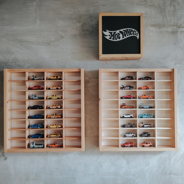 KAYU Diecast Organizer 32-piece Wooden Hotwheels Rack/Hot Wheels Rack ...