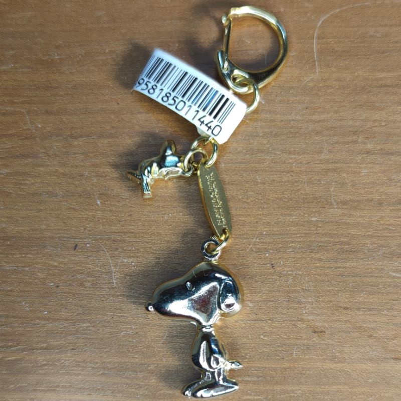 snoopy gold 3D keychain (RS2755) | Shopee Malaysia