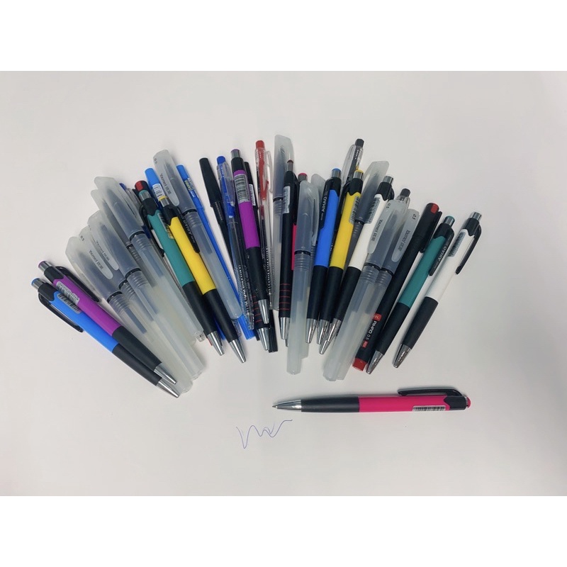 Clearance Stock Ball Pen Gel Pen ( Random Design) | Shopee Malaysia