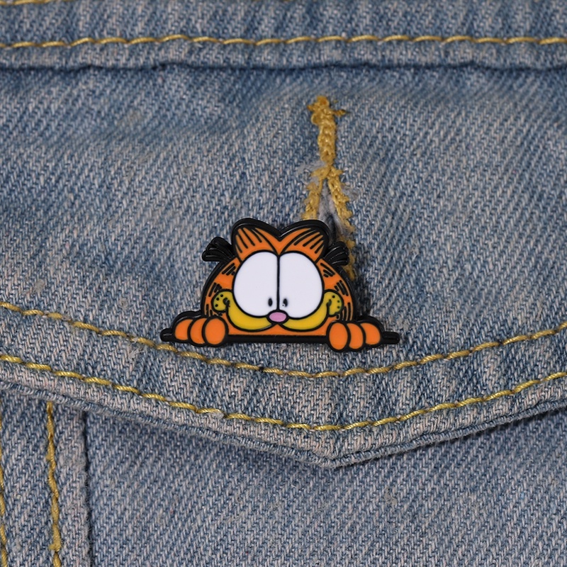 Cute Garfield Brooch Cartoon Animal Badge Lapel Pin Gift for Friends ...