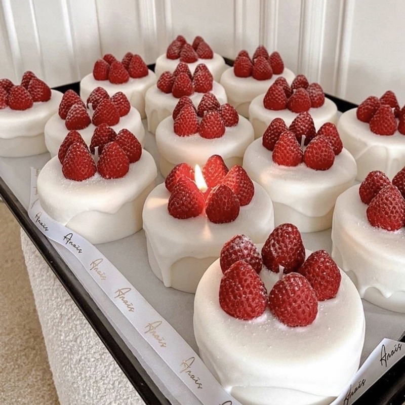 Ins Strawberry Cake Scented Candles Milk Strawberry bedroom candle ...