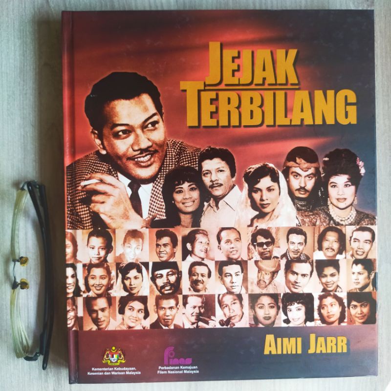PSBL [Koleksi, Seniman] JEJAK TERBILANG 60 TOKOH PERFILEMAN NEGARA : AIMI JARR & Finas (Kulit ...